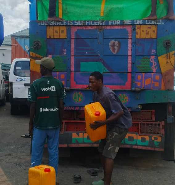 Customs Zone ‘C’ Intercepts Smuggled Vegetable Oil Worth N403.5 Million ...